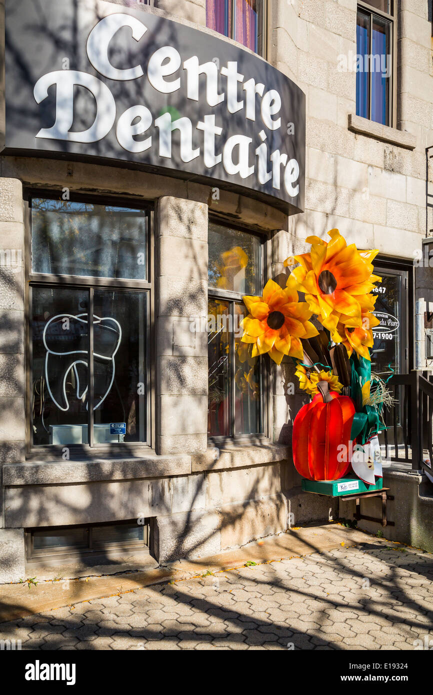 Old storefront hi-res stock photography and images - Alamy