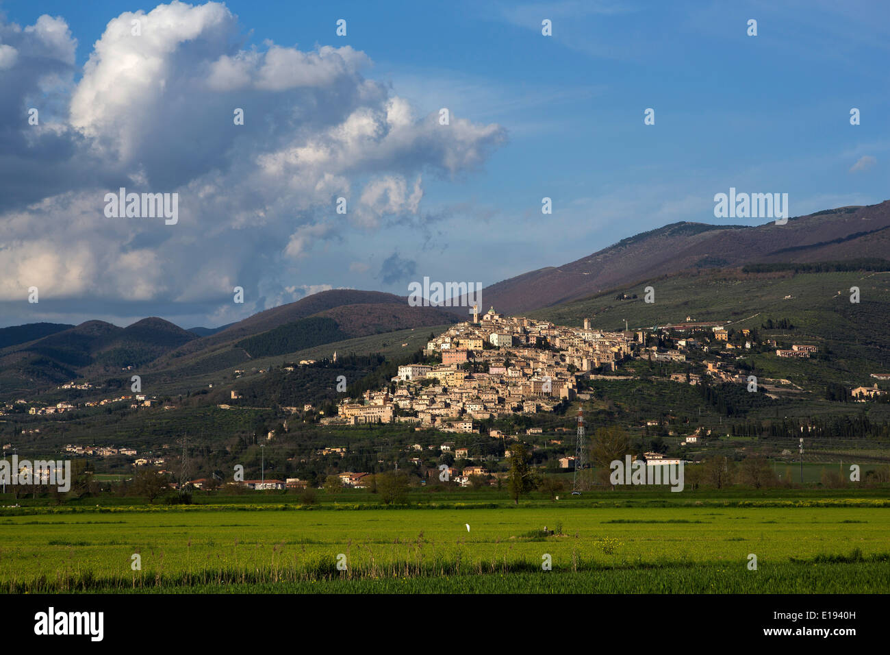 Panorama view of Trevi, Umbria, Italy Stock Photo - Alamy