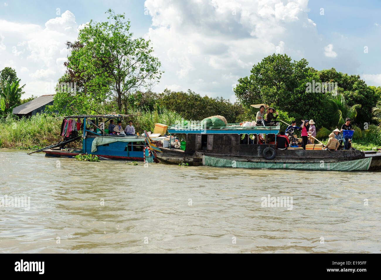 Mekong delta riverside houses hi-res stock photography and images - Alamy