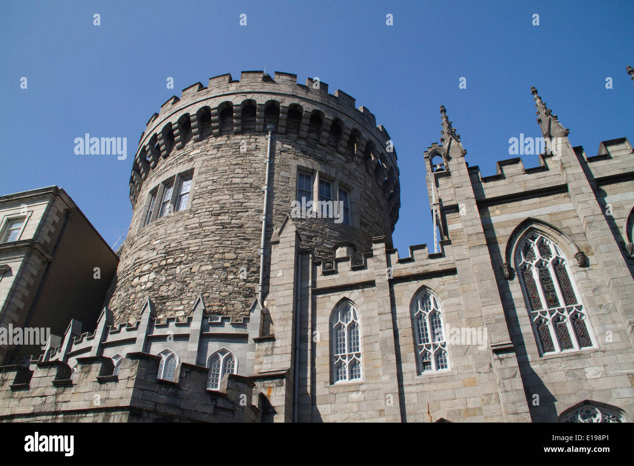 Round castle tower hi-res stock photography and images - Alamy