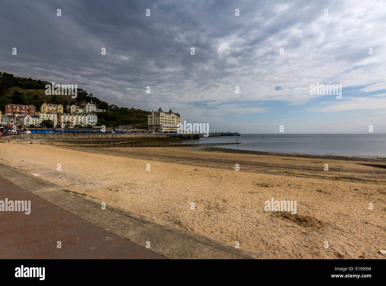 Llandudno Bay looking across at hotels on pier and the Irish Sea Stock ...