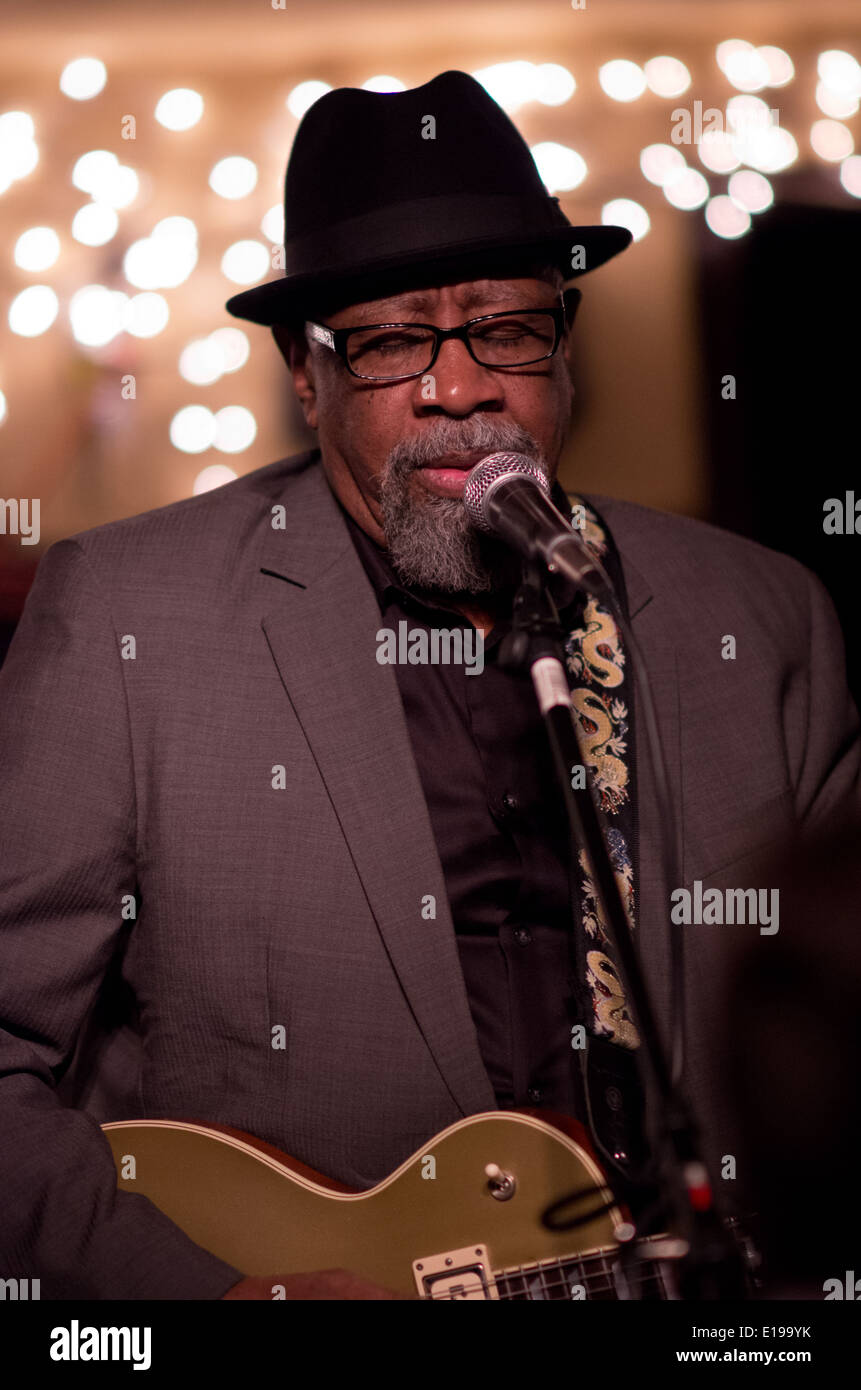 Bill sims hi-res stock photography and images - Alamy