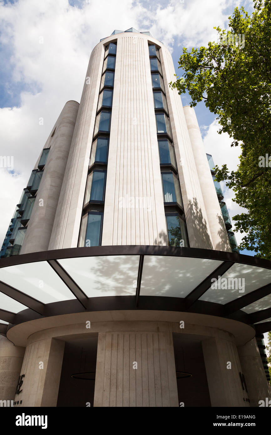 Modern architecture london exterior hi-res stock photography and images ...