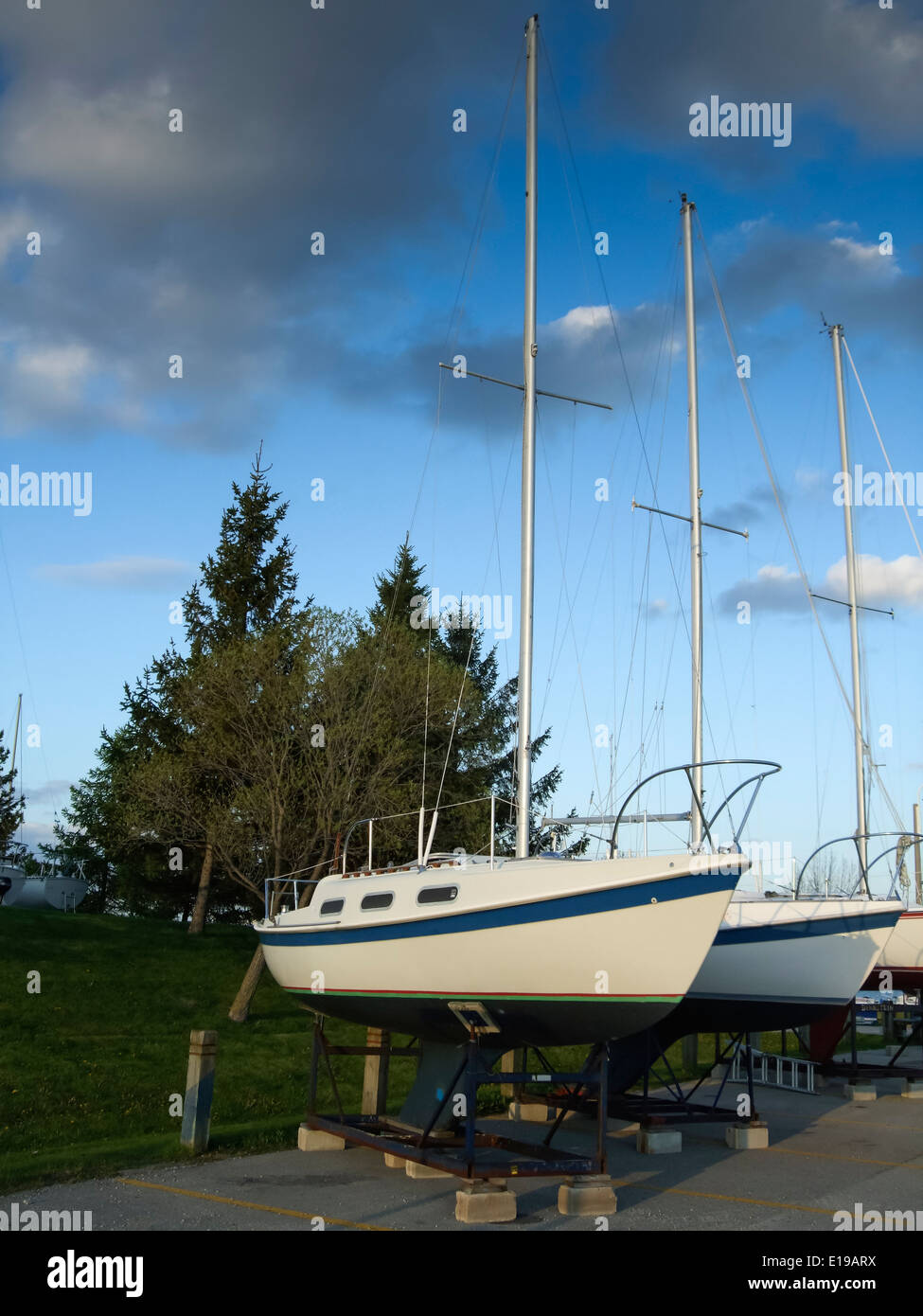 Sailboats row hi-res stock photography and images - Alamy