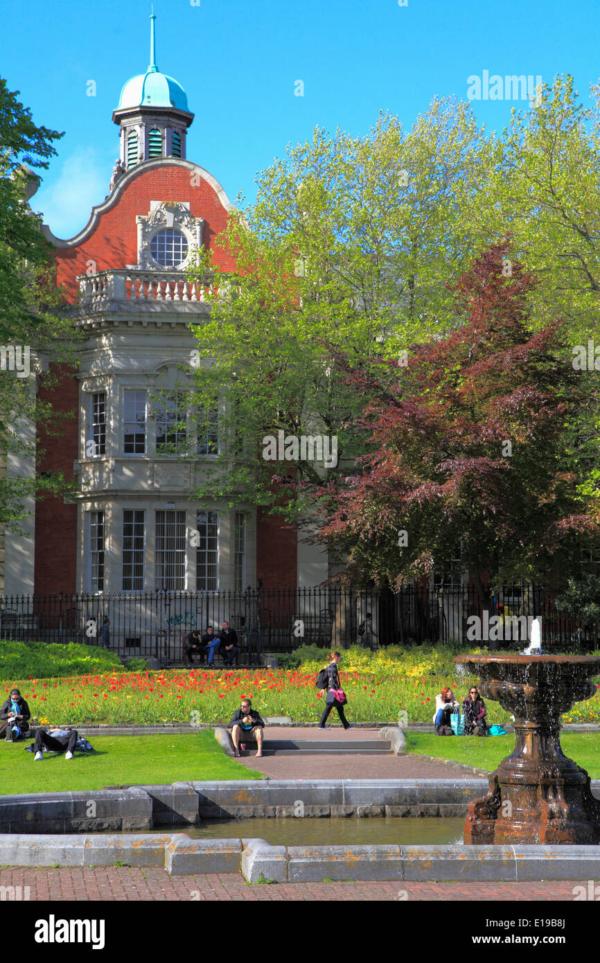 Dublin park hi-res stock photography and images - Alamy