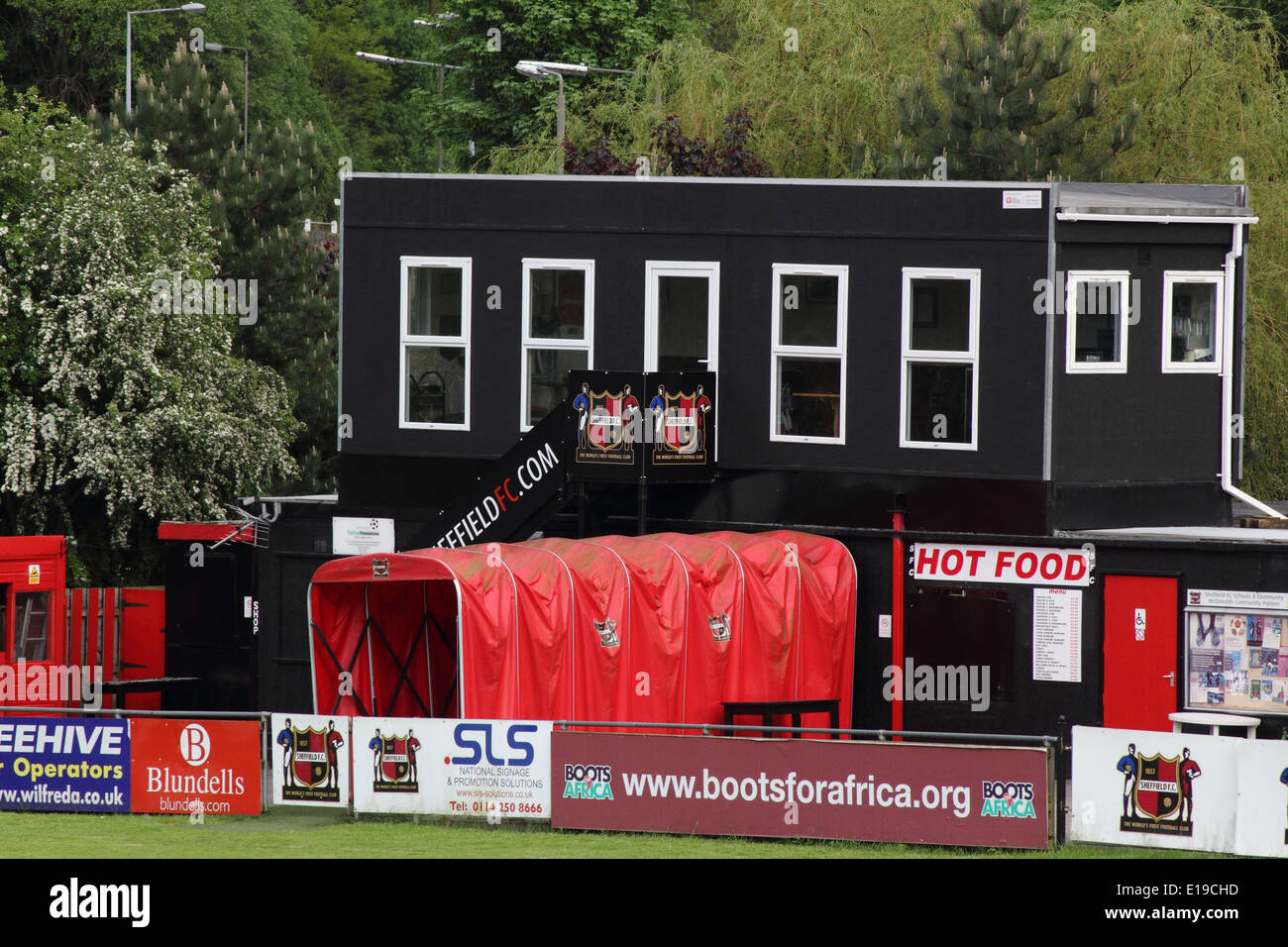 Players tunnel hi-res stock photography and images - Alamy