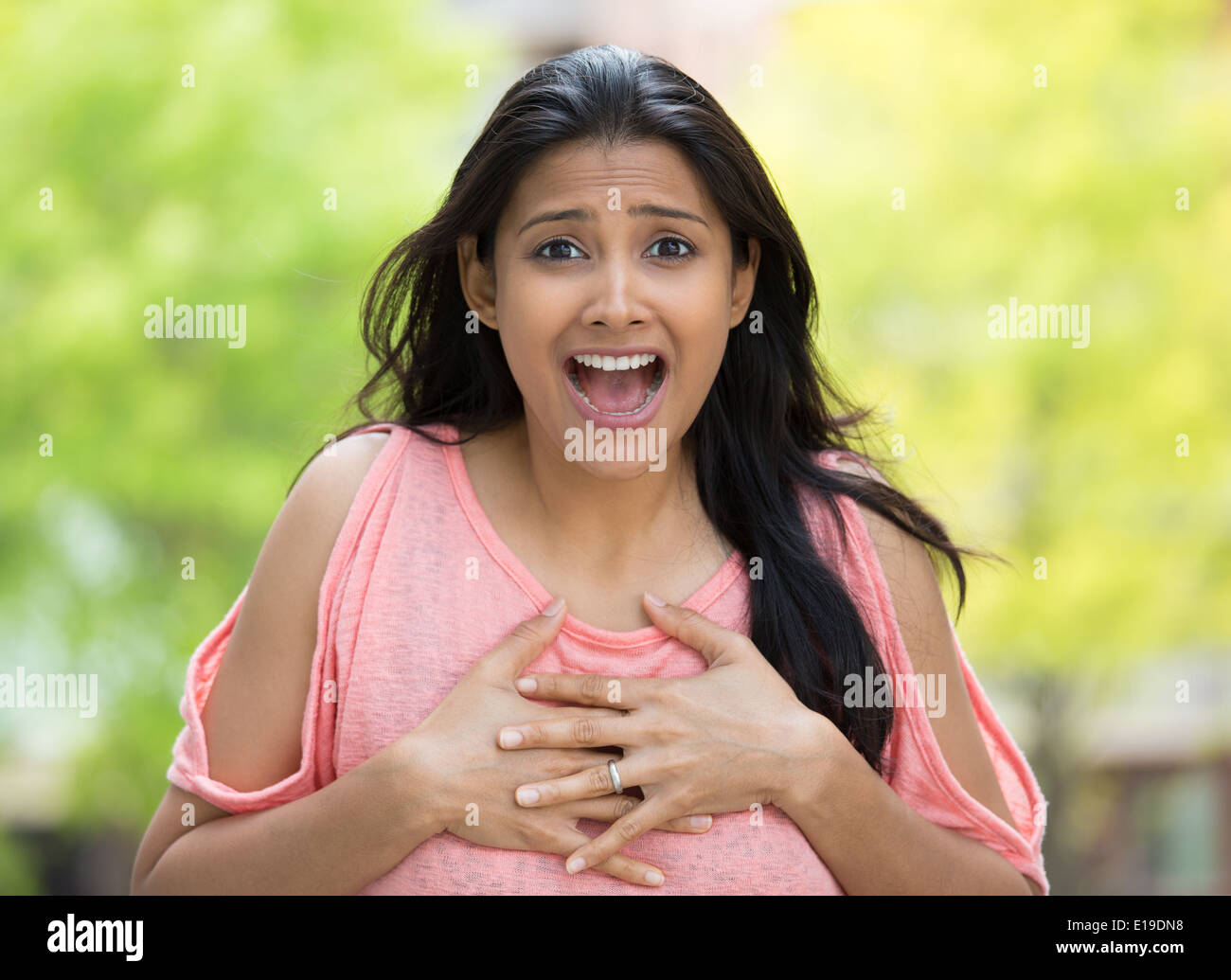 Stunned ethnic woman shocked hi-res stock photography and images - Alamy
