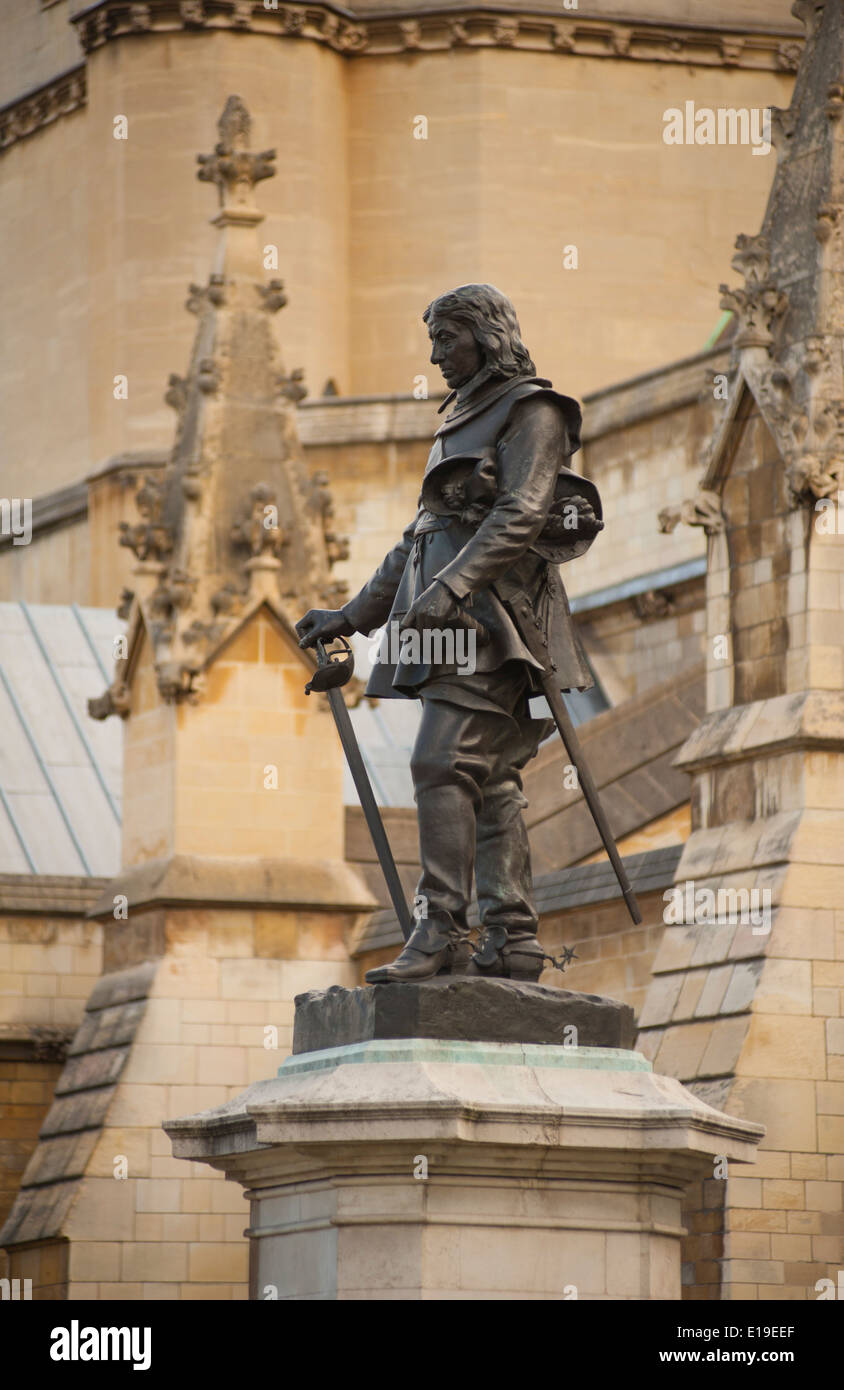 Cromwell green houses of parliament hi-res stock photography and images ...