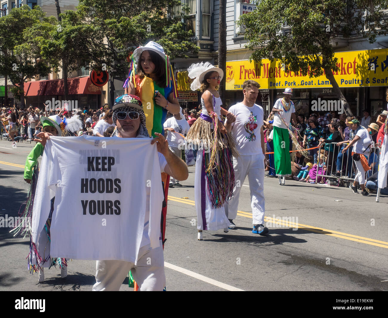 SAN FRANCISCO, CA/USA - MAY 25: San Francisco Carnaval Grand Parade on ...