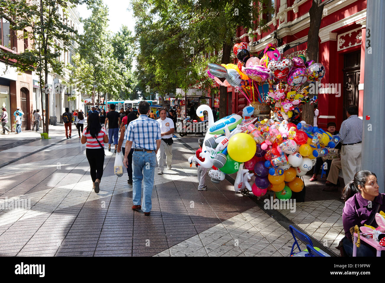 Santiago shopping district hi-res stock photography and images - Alamy