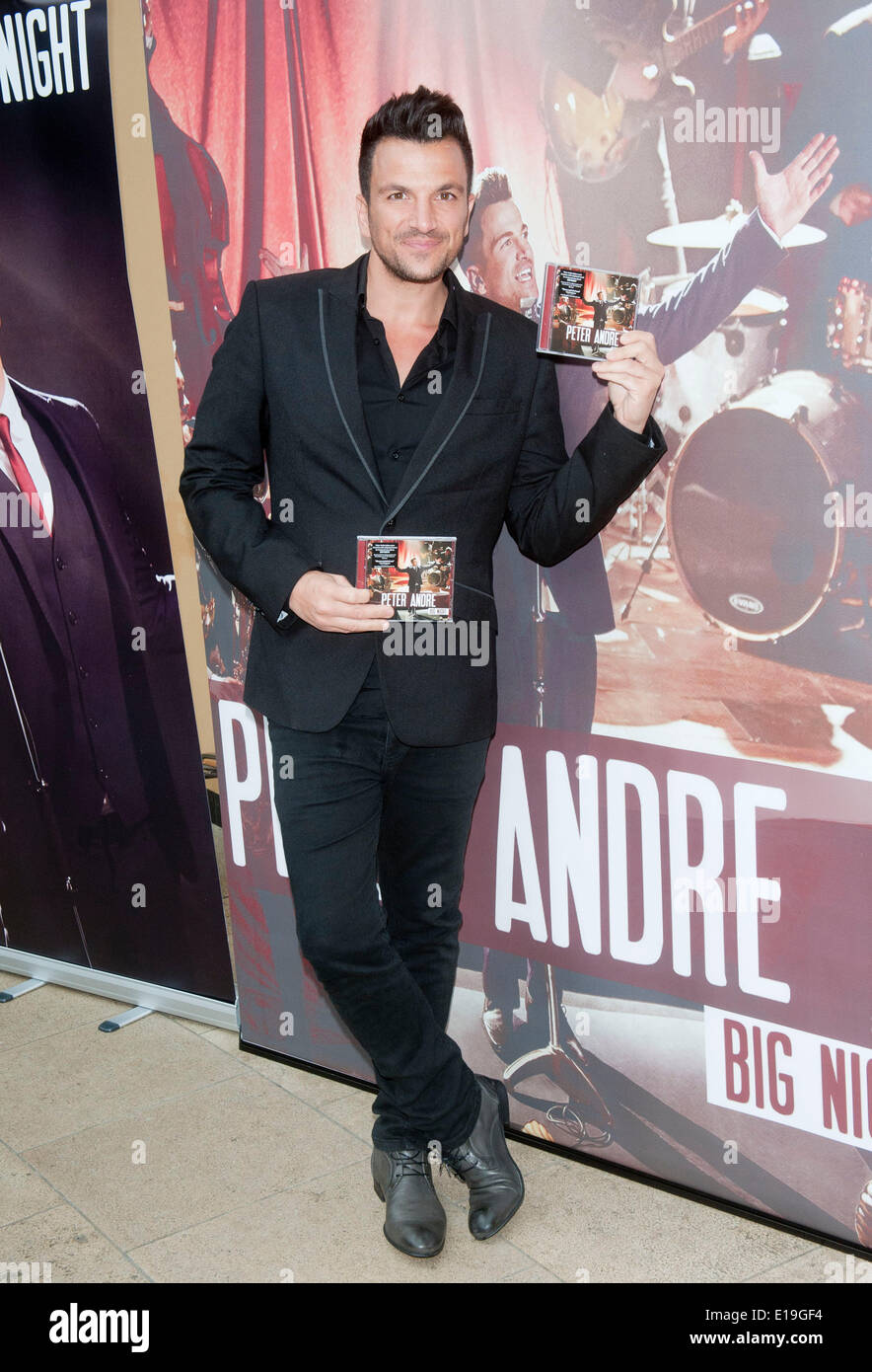 Milton Keynes, UK. 27th May, 2014. Peter Andre signing copies of his ...