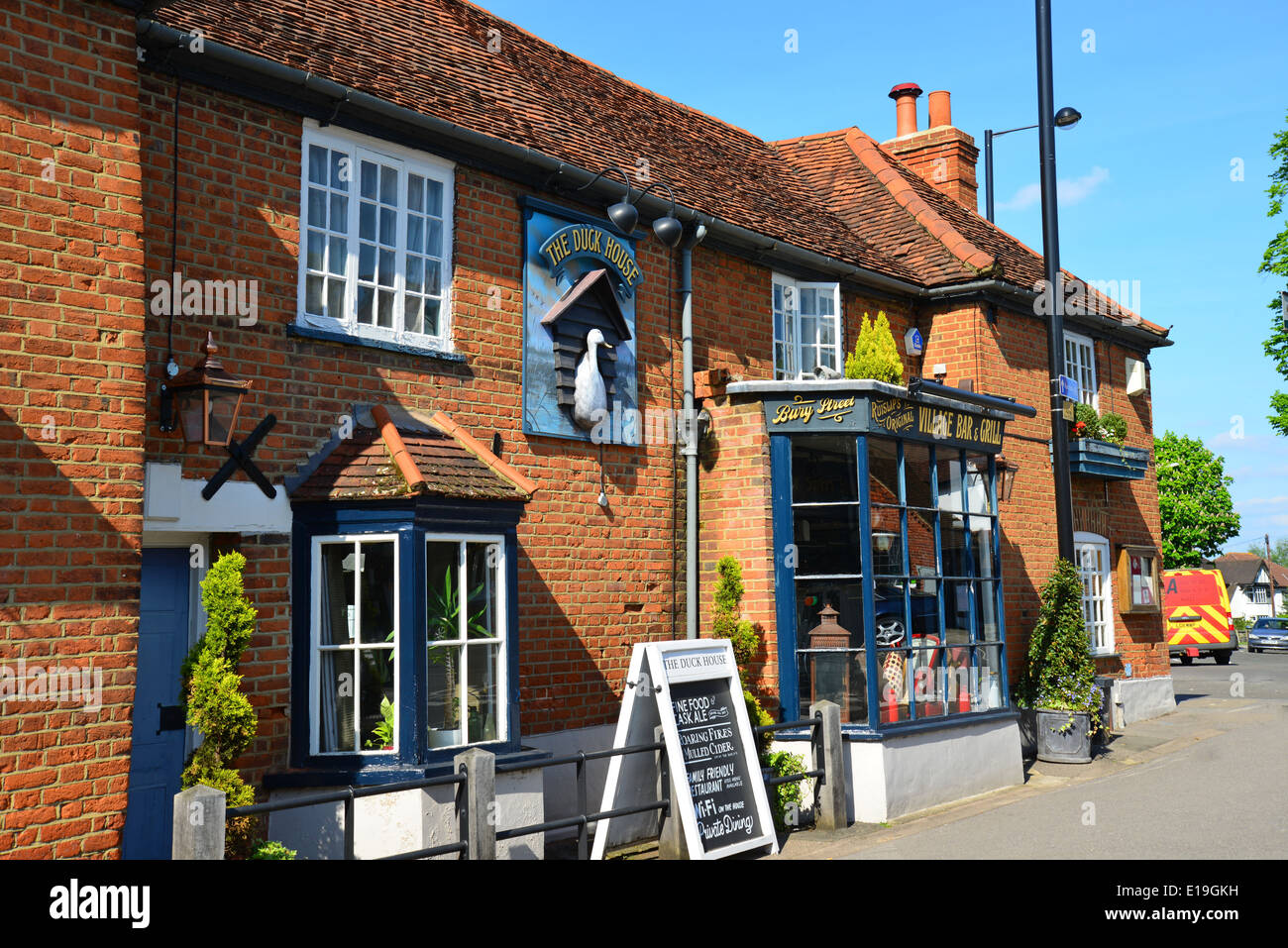 Ruislip hi-res stock photography and images - Alamy