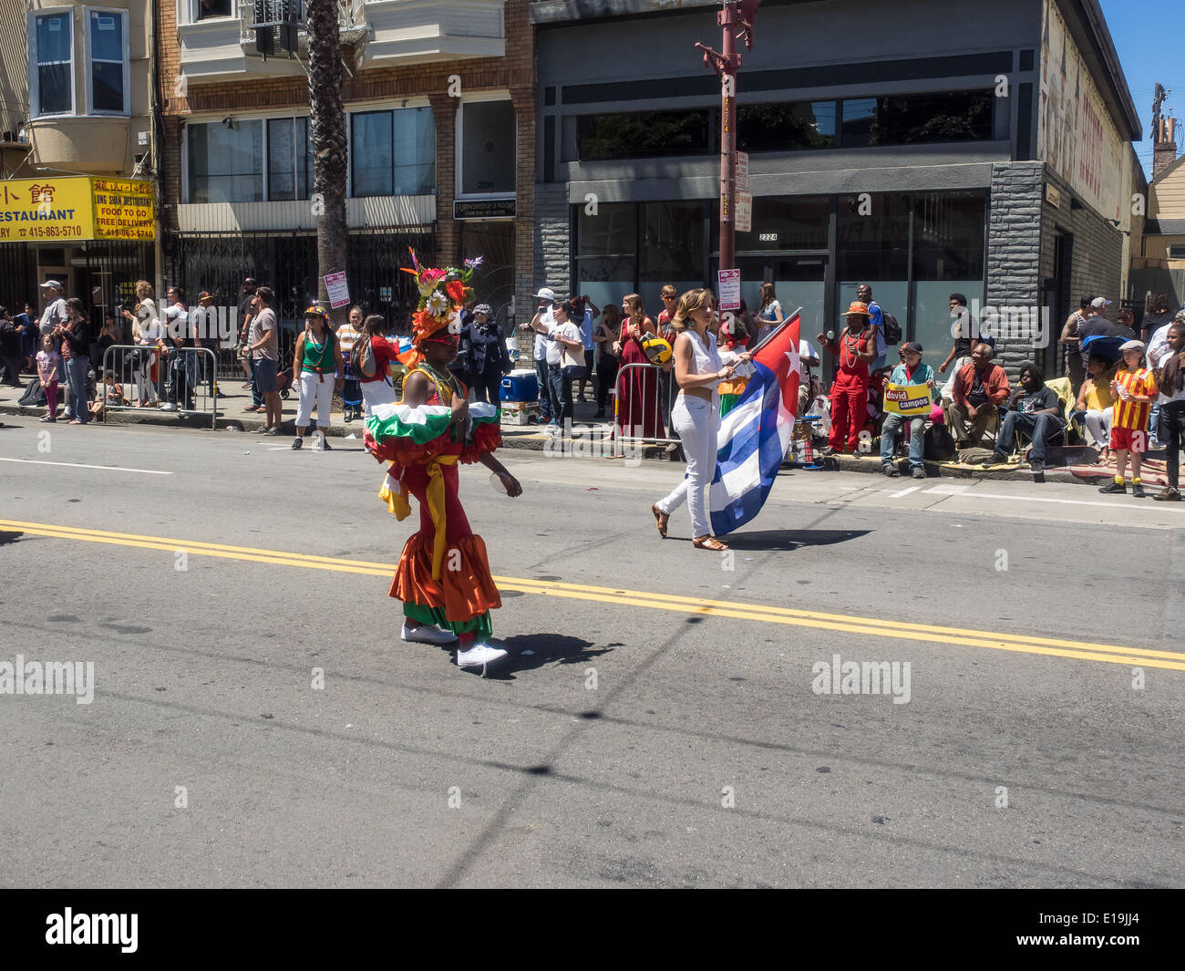 SAN FRANCISCO, CA/USA - MAY 25: San Francisco Carnaval Grand Parade on ...