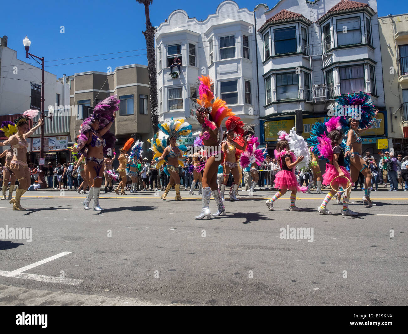 SAN FRANCISCO, CA/USA - MAY 25: San Francisco Carnaval Grand Parade on ...