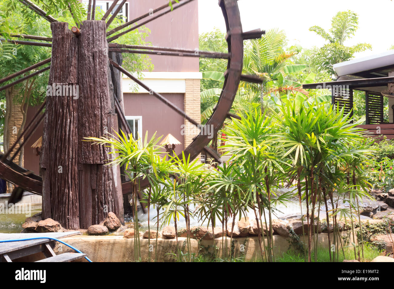 Ancient chinese water wheel hi-res stock photography and images - Alamy