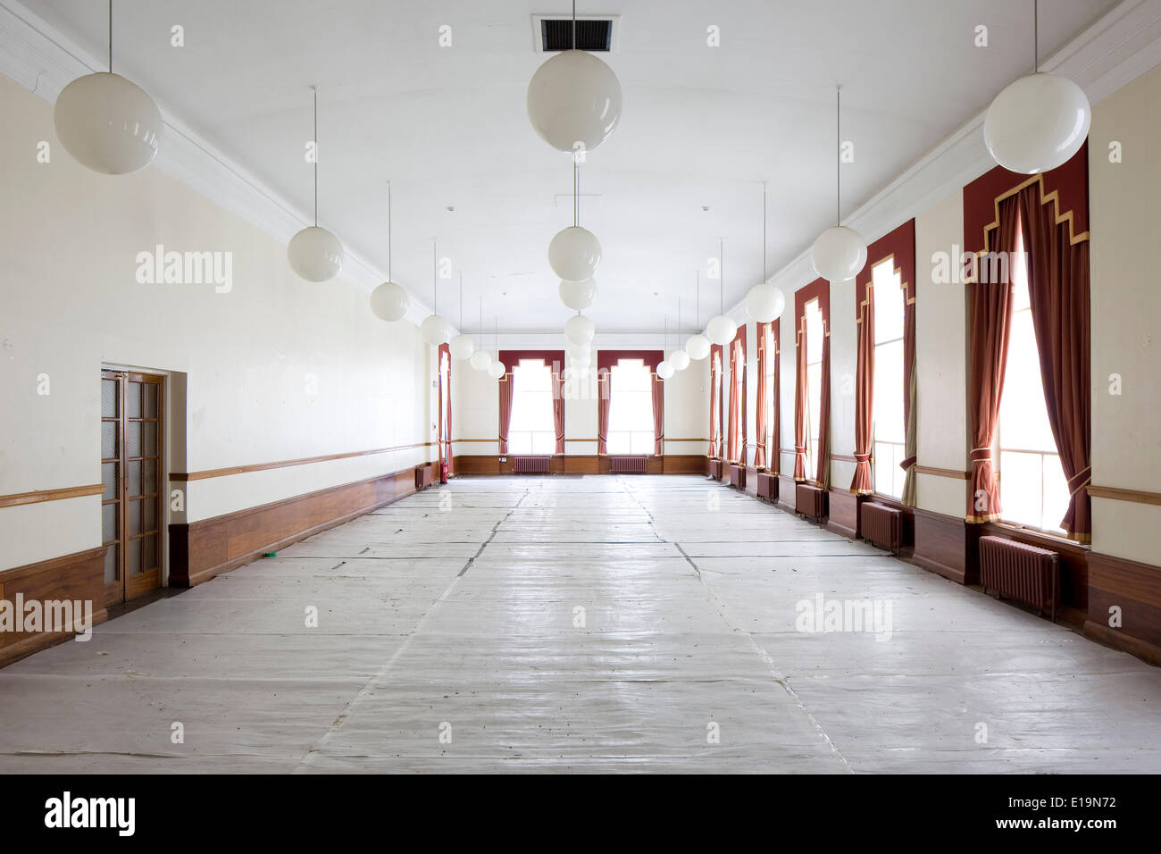 Officers Mess RAF Duxford, Duxford, United Kingdom. Architect: Unknown ...