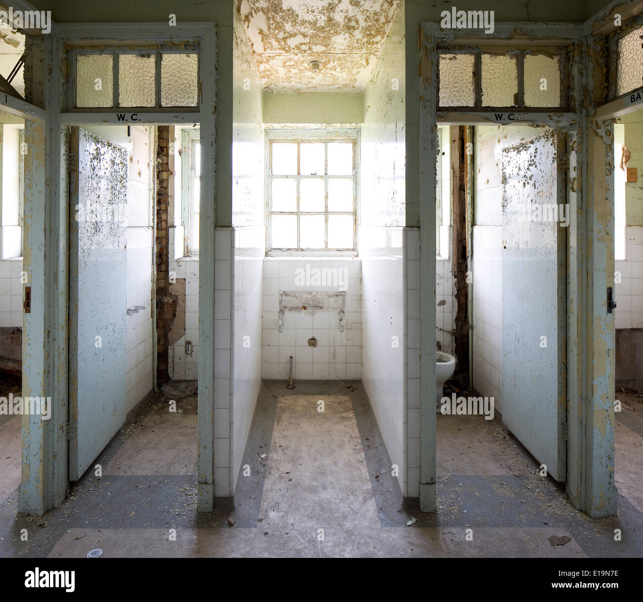 Officers Mess RAF Duxford, Duxford, United Kingdom. Architect: Unknown ...