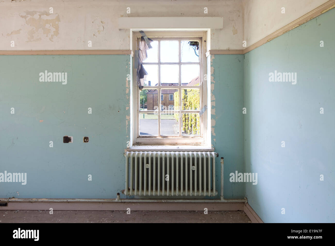 Officers Mess RAF Duxford, Duxford, United Kingdom. Architect: Unknown ...