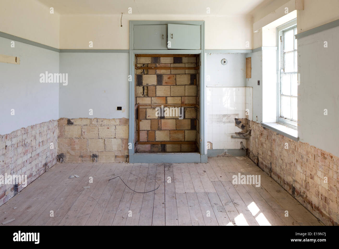 Officers Mess RAF Duxford, Duxford, United Kingdom. Architect: Unknown ...