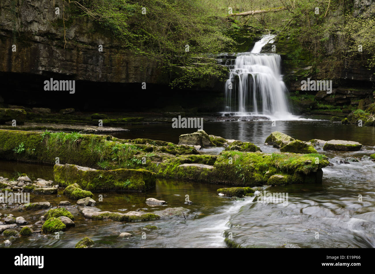 West Burton waterfall 'Cauldron Force', in the Yorkshire Dales Stock ...