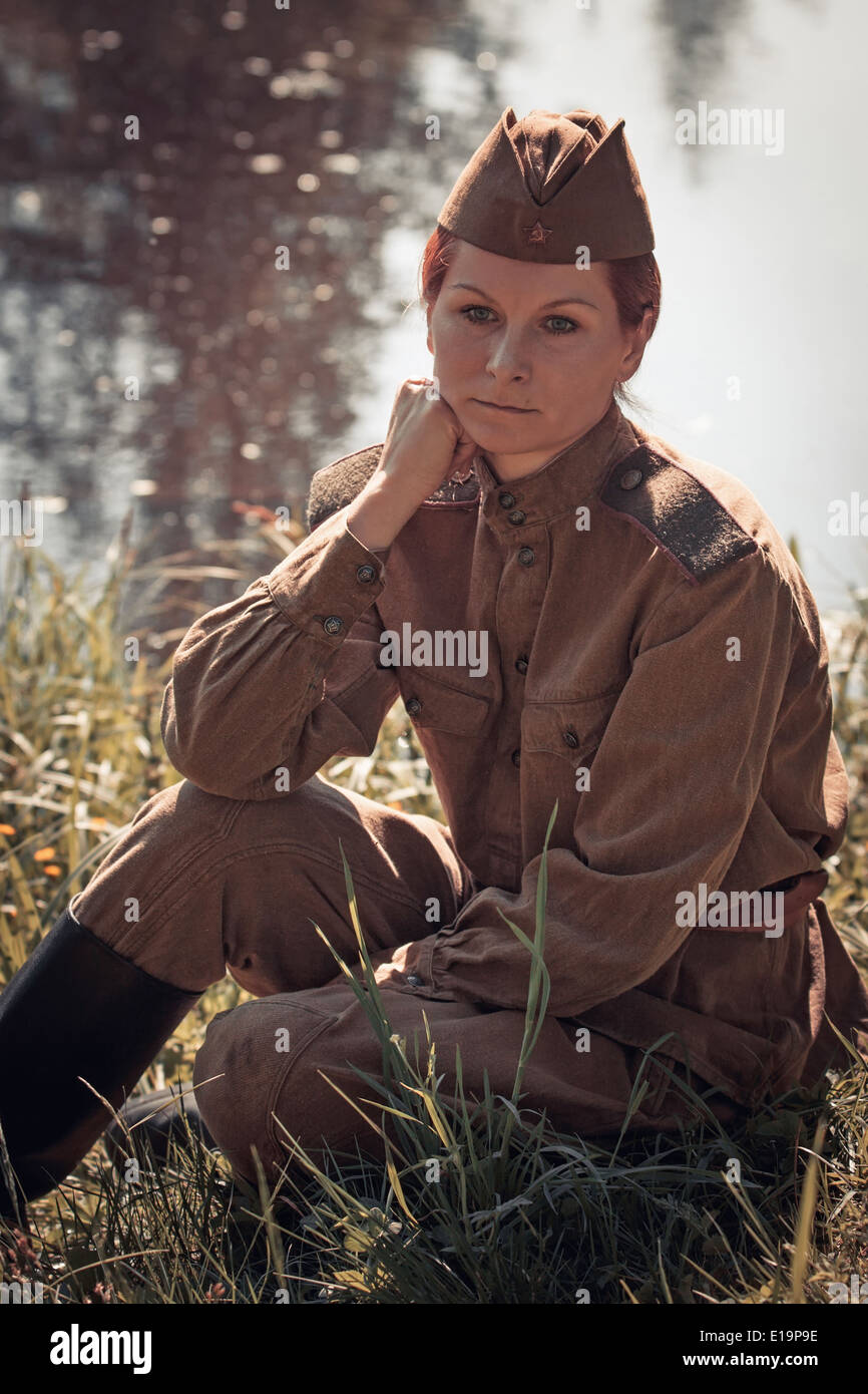 Female soldier wearing army uniform hi-res stock photography and images ...