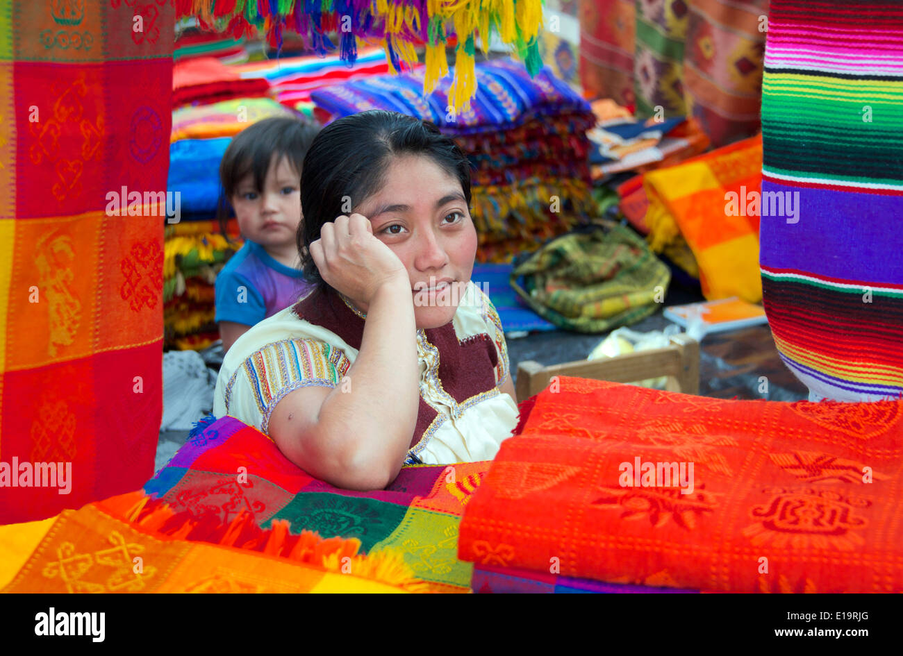 Indian vendor hi-res stock photography and images - Alamy