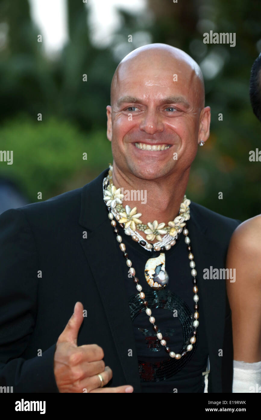 Tom oliver hi-res stock photography and images - Alamy