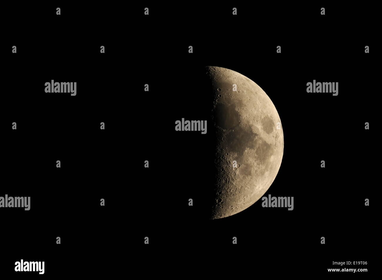 Equatorial diameter of the Moon is 3476 km. (CTK Photo/Rostislav ...