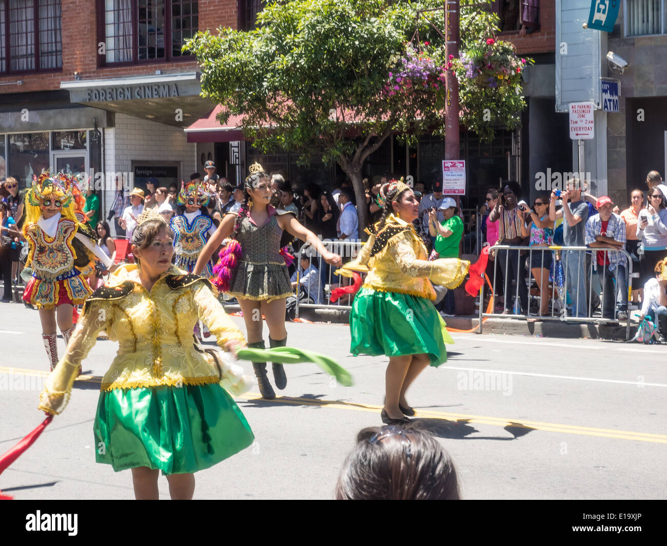 SAN FRANCISCO, CA/USA - MAY 25: San Francisco Carnaval Grand Parade on ...