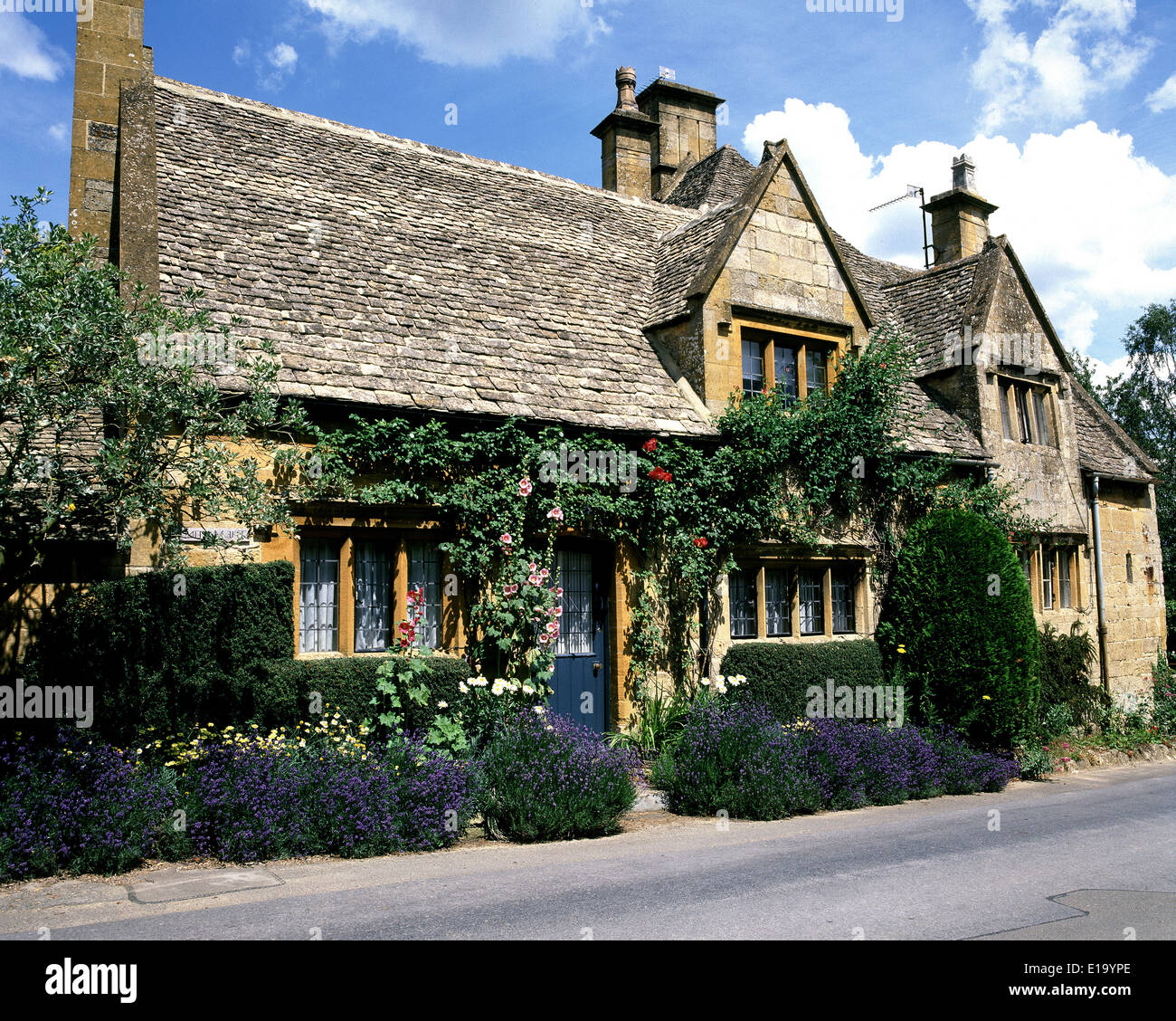 England cotswolds gloucestershire stanton street High Resolution Stock ...