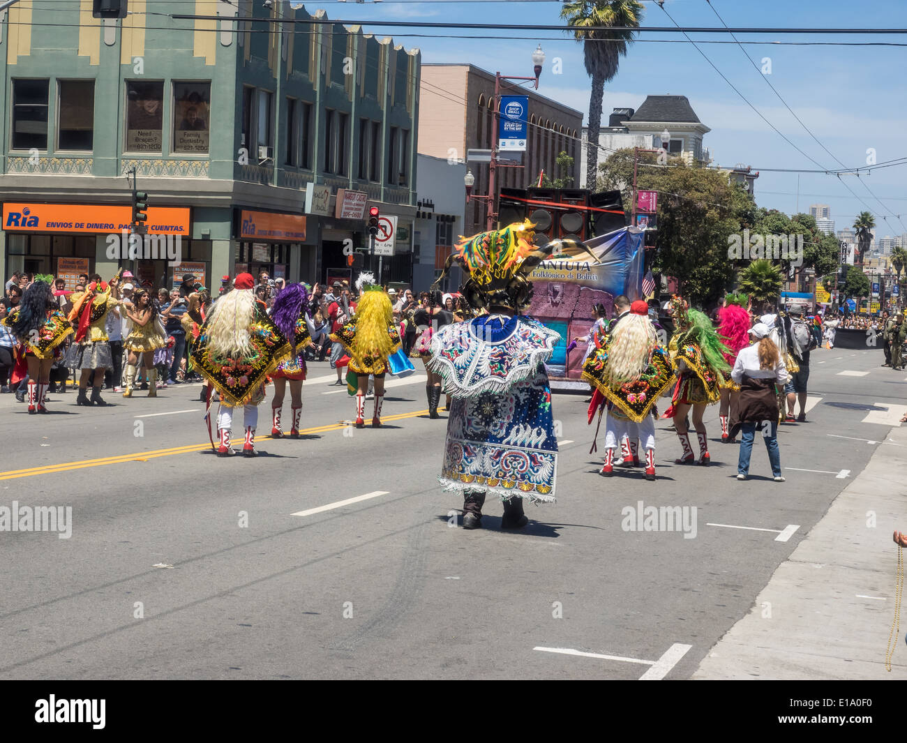 SAN FRANCISCO, CA/USA - MAY 25: San Francisco Carnaval Grand Parade on ...