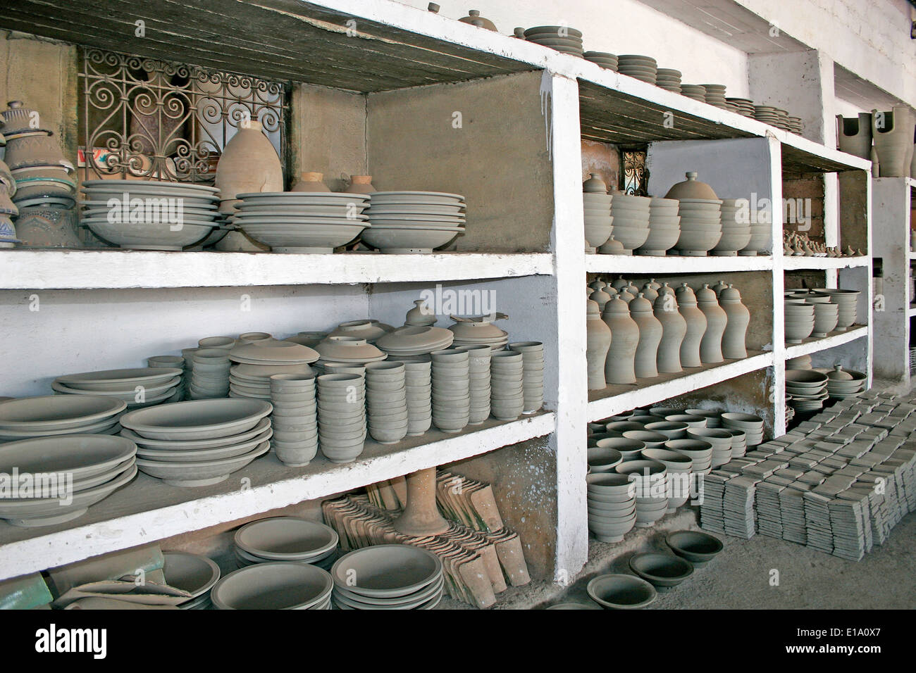 pottery factory, fez, morocco Stock Photo - Alamy