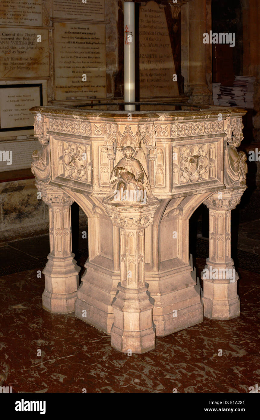 Abbey font hi-res stock photography and images - Alamy