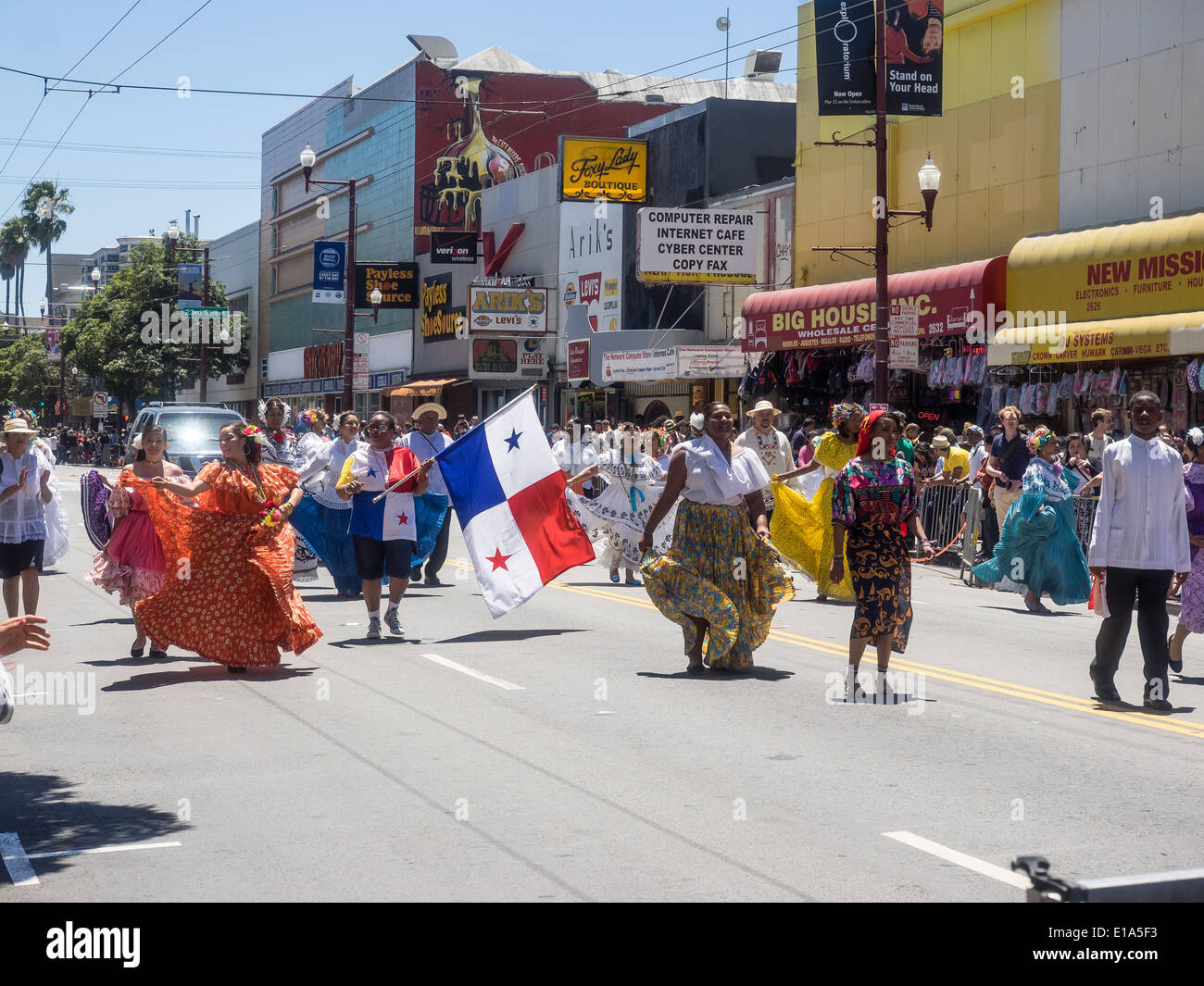 2014 San Francisco Carnaval Grand Parade Stock Photo - Alamy