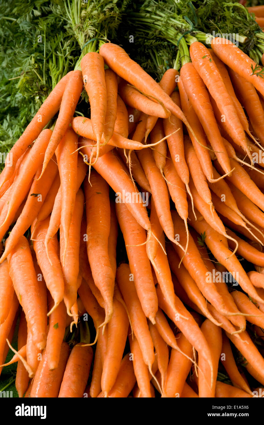 Pavement food crop hi-res stock photography and images - Alamy