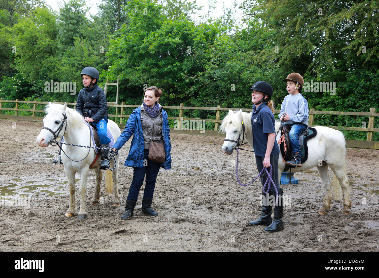 Riding lessons for kids hi-res stock photography and images - Alamy