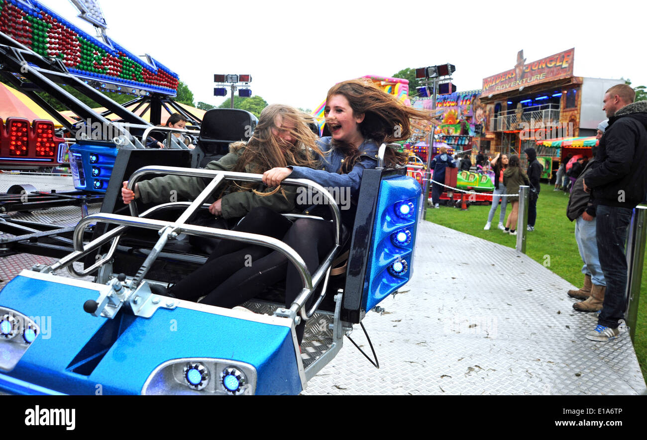 Scary fairground rides hi-res stock photography and images - Alamy