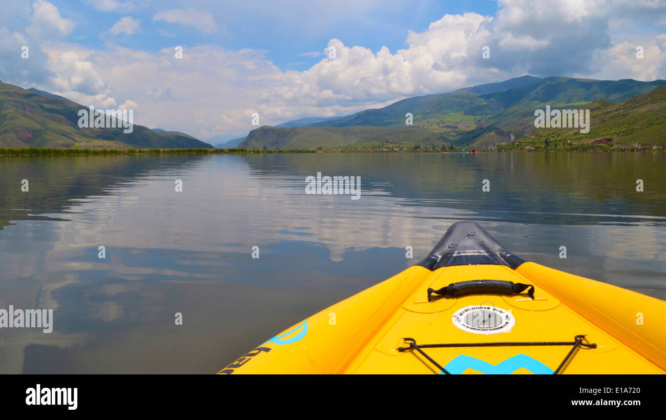 Laguna huacapay hi-res stock photography and images - Alamy