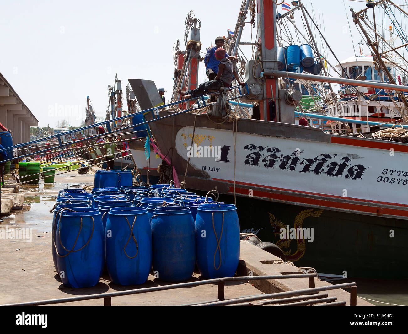 Thailande port de peche de Phuket, fishing port of Phuket, boats Stock ...