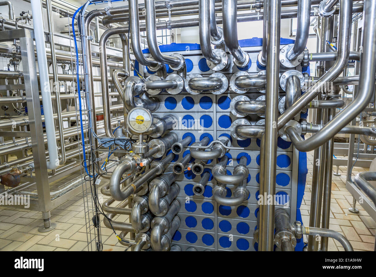 Food factory equipment hi-res stock photography and images - Alamy