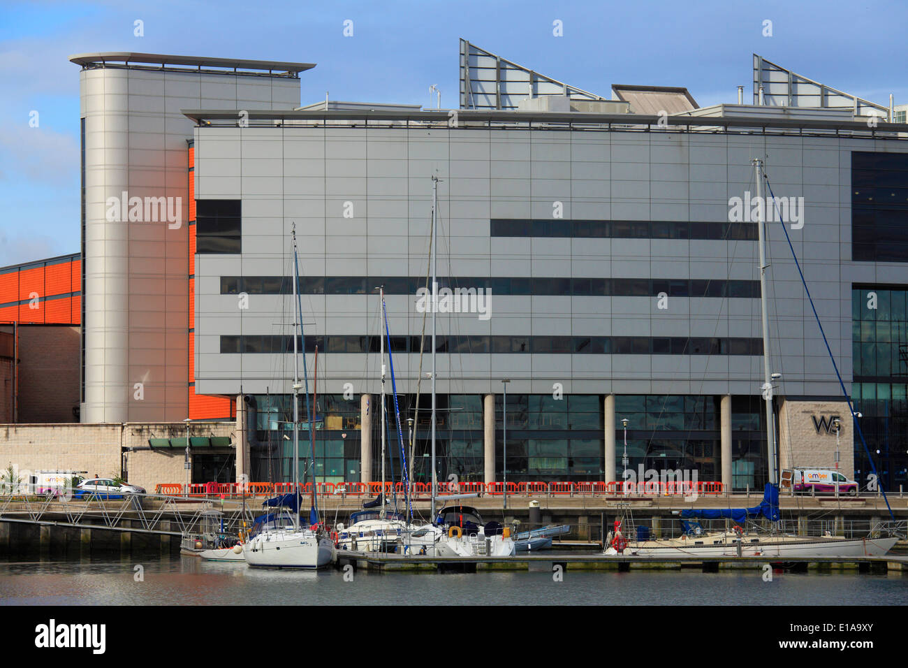 Modern belfast hi-res stock photography and images - Alamy