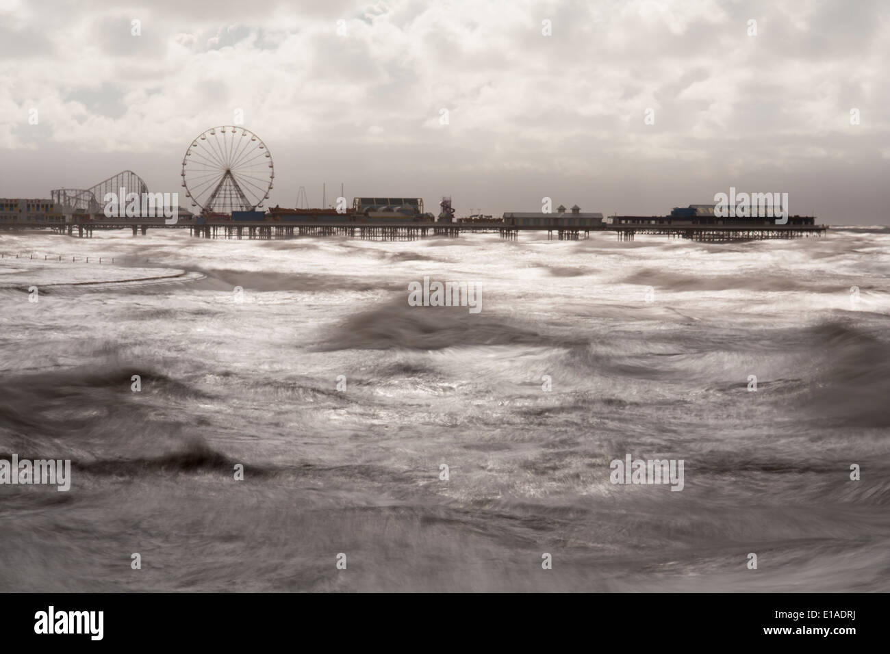 Street view in blackpool hi-res stock photography and images - Alamy