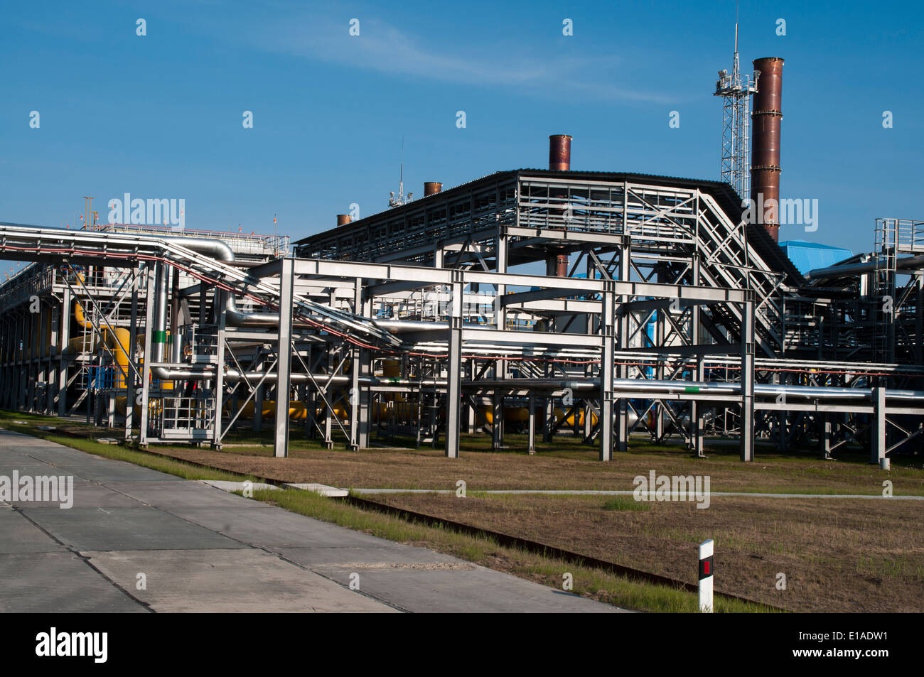 Natural gas exploitation and treatment by Severneftegazprom in the ...