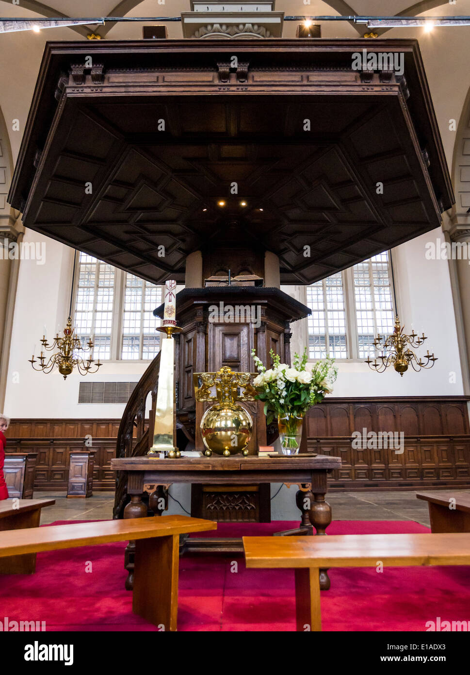 Protestant church interior hi-res stock photography and images - Alamy