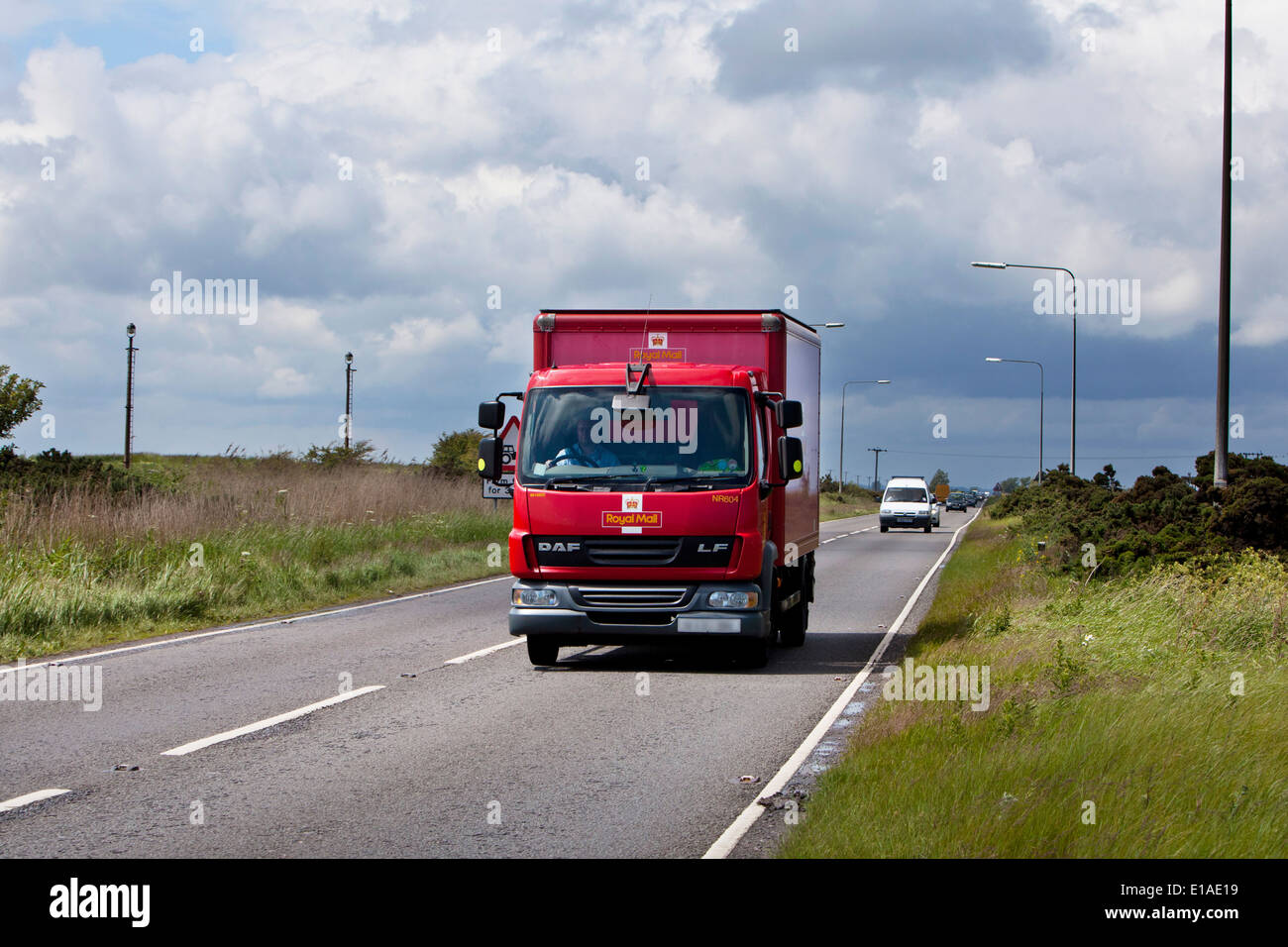 Red royal mail truck hi-res stock photography and images - Alamy