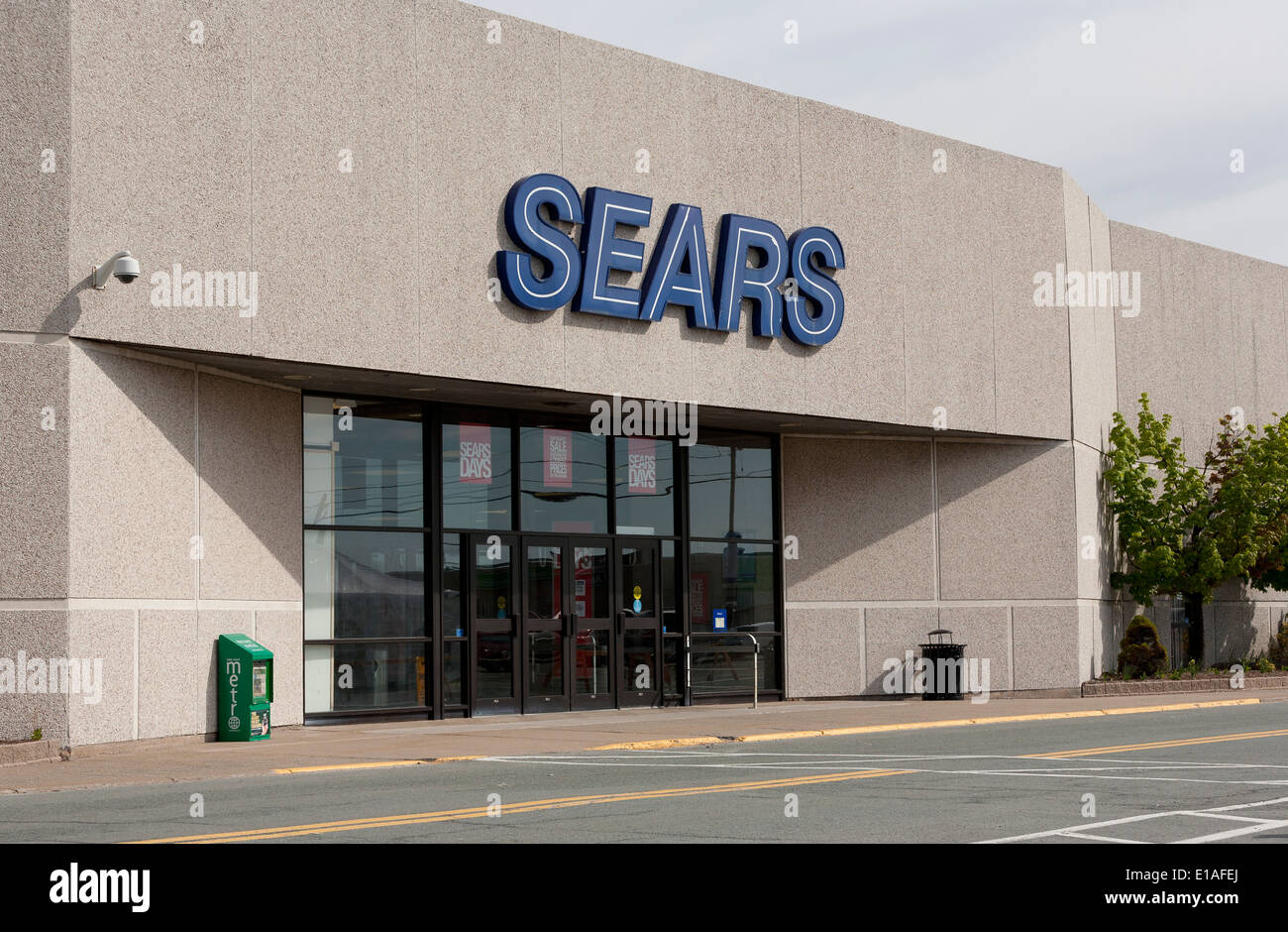 Sears sign hi-res stock photography and images - Alamy