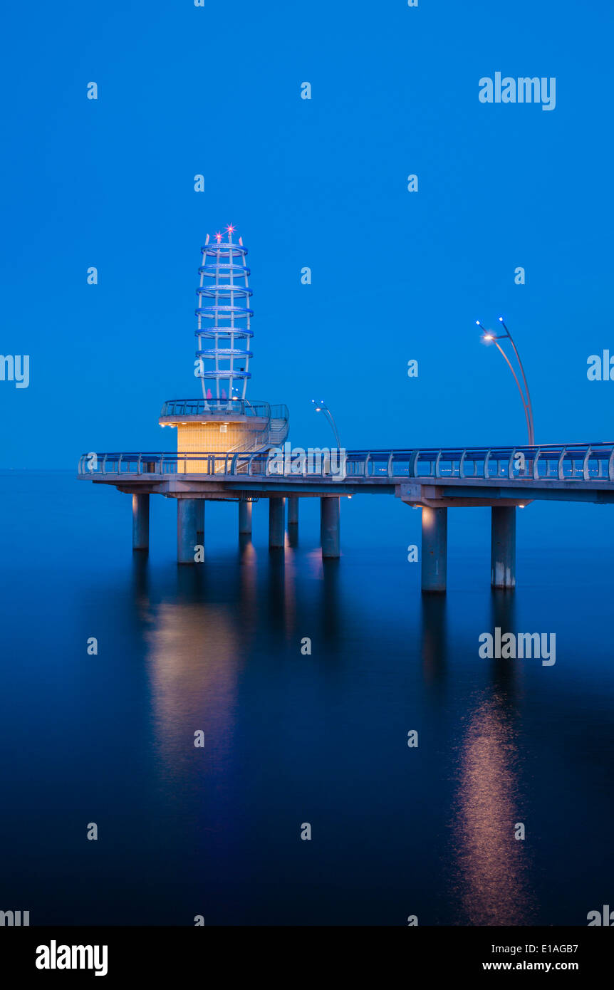 The Brant Street Pier in Spencer Smith Park at dusk. Burlington ...