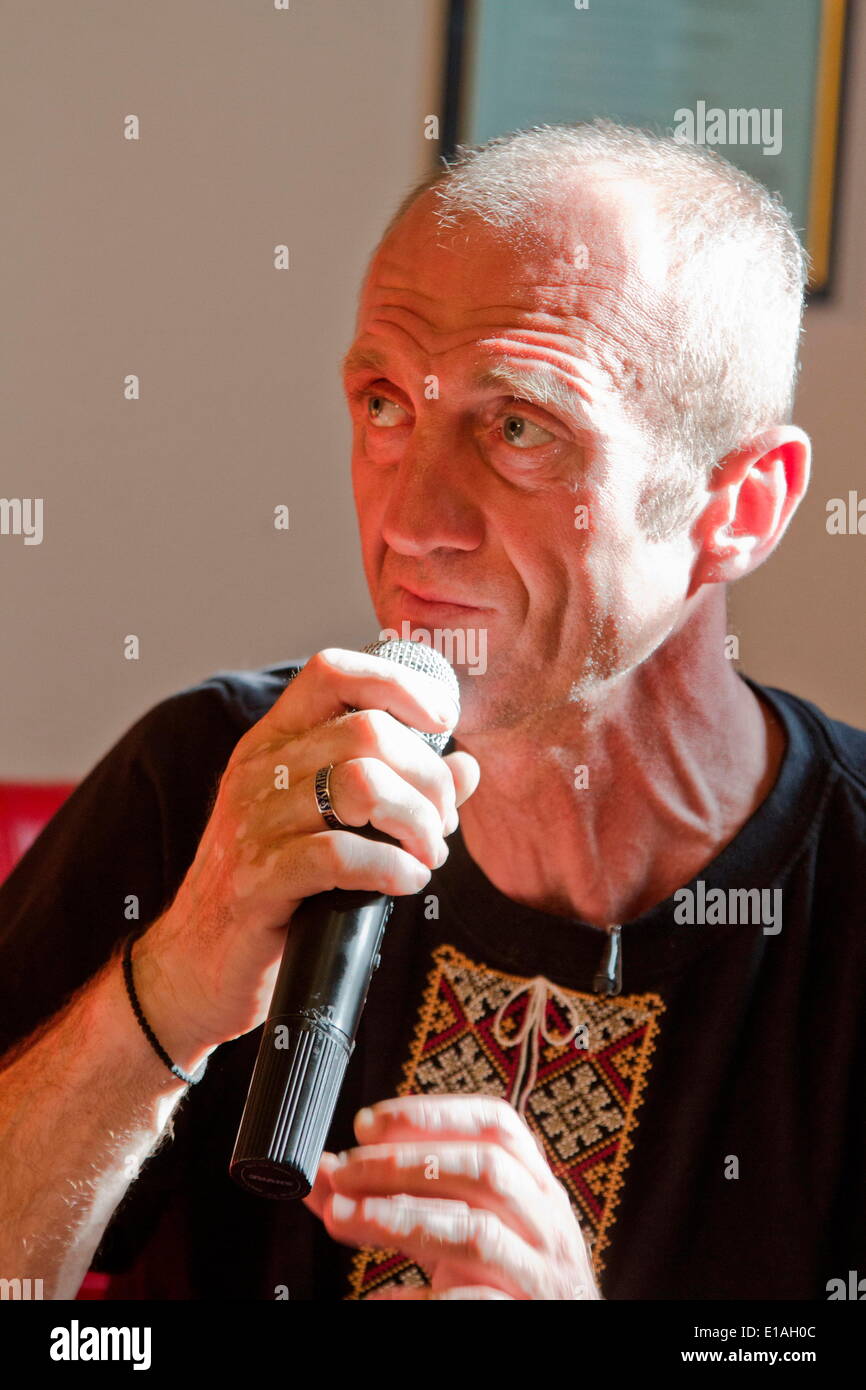 Sonangol hi-res stock photography and images - Alamy