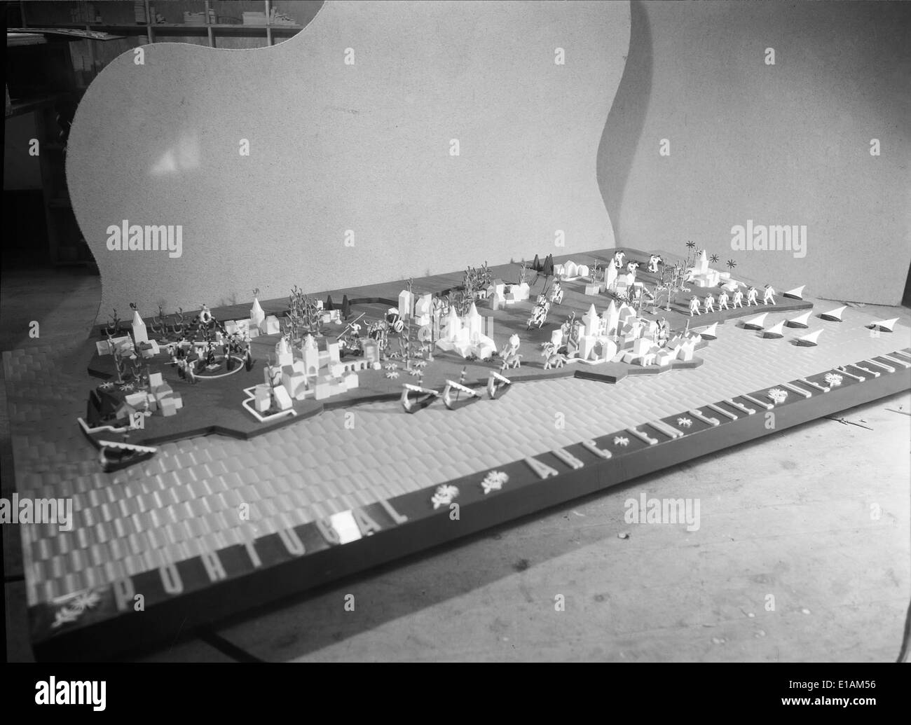 The Exposição Internacional de Paris of 1937 was a major international ...