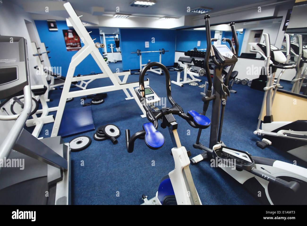 Bodybuilding center hi-res stock photography and images - Alamy